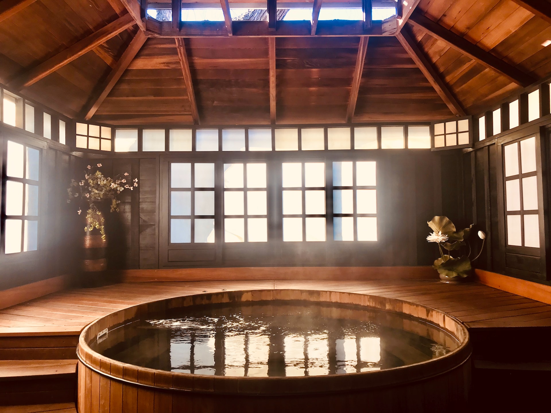 8 Benefits of Relaxing in a Hot Tub - Simply Healths